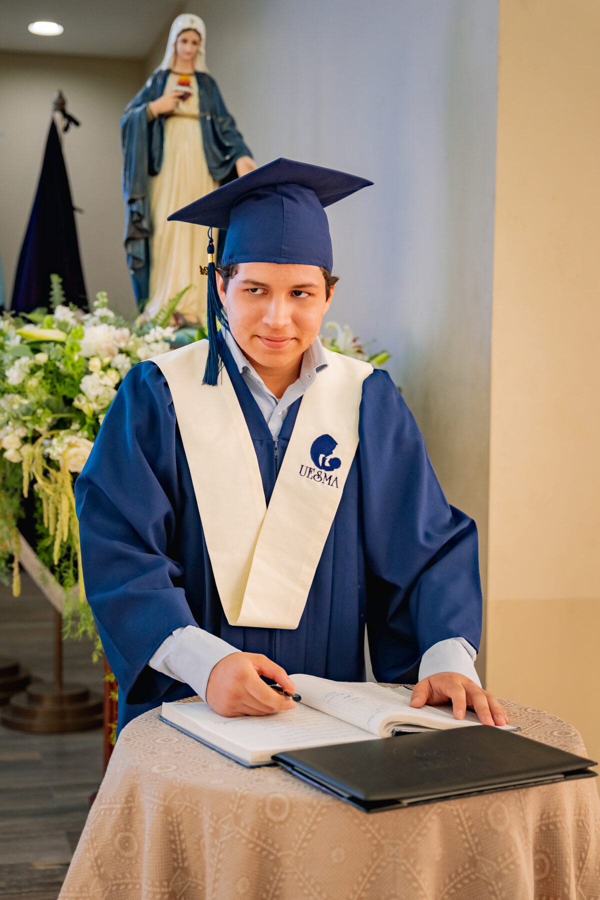 Un Emotivo Adiós a la XIX Promoción de Bachilleres de la UESMA: Un ...